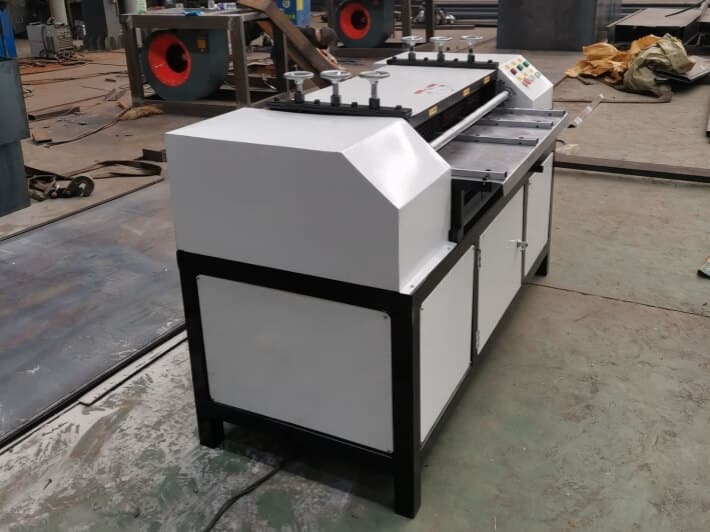 Air conditioner radiator cutting machine - Ecocycle