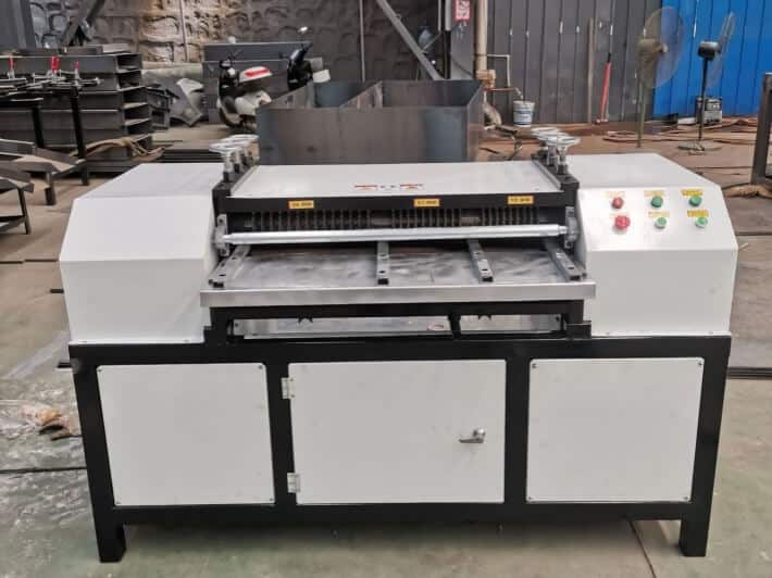 Air conditioner radiator cutting machine - Ecocycle